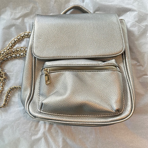 Bags | Metallic Backpack | Poshmark